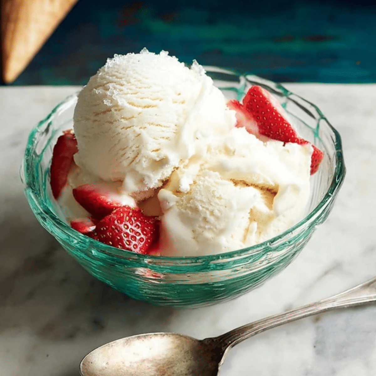 Homemade Vanilla Ice Cream Recipe – Easy & Creamy - Yummy Temple