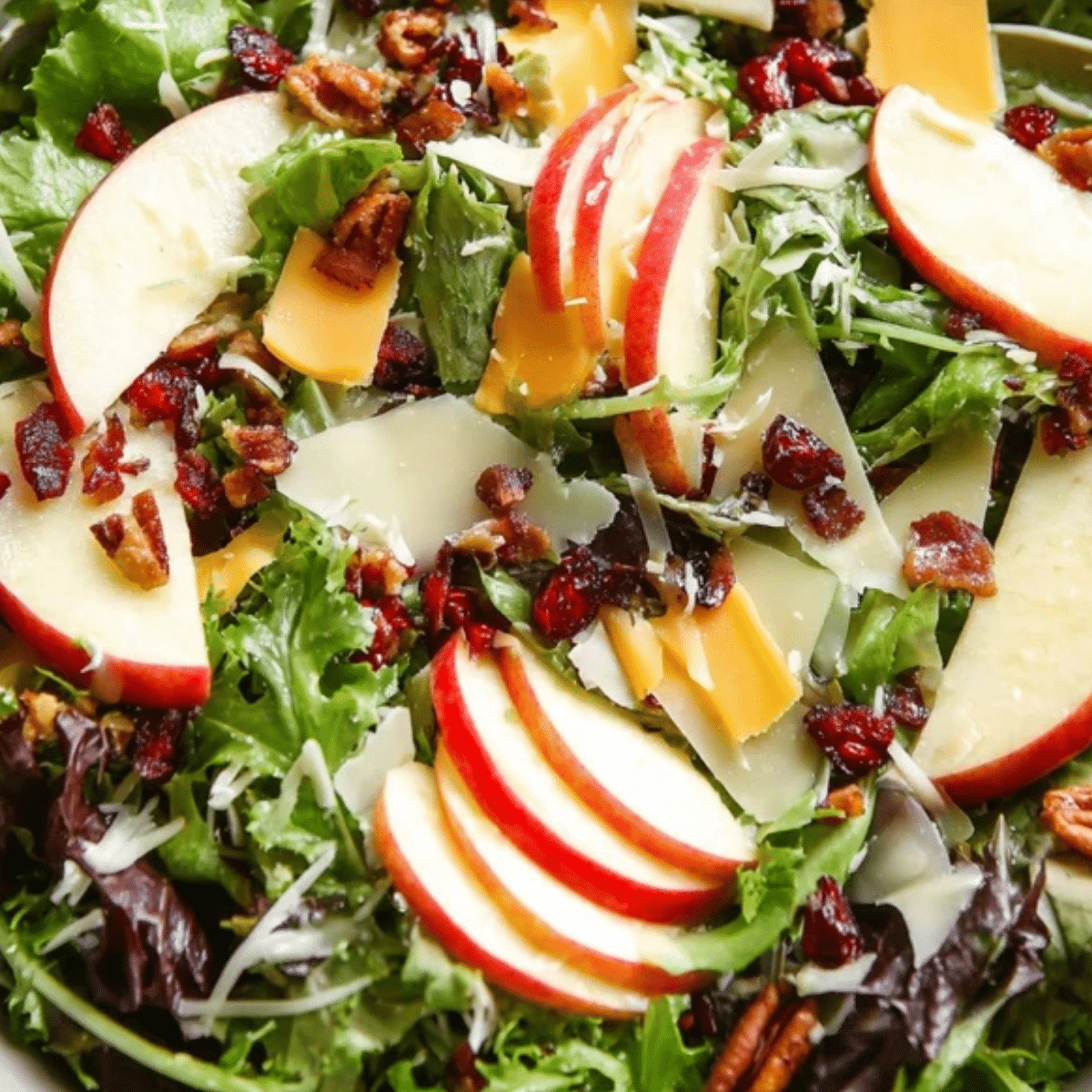 Apple Salad with Cheddar - Yummy Temple