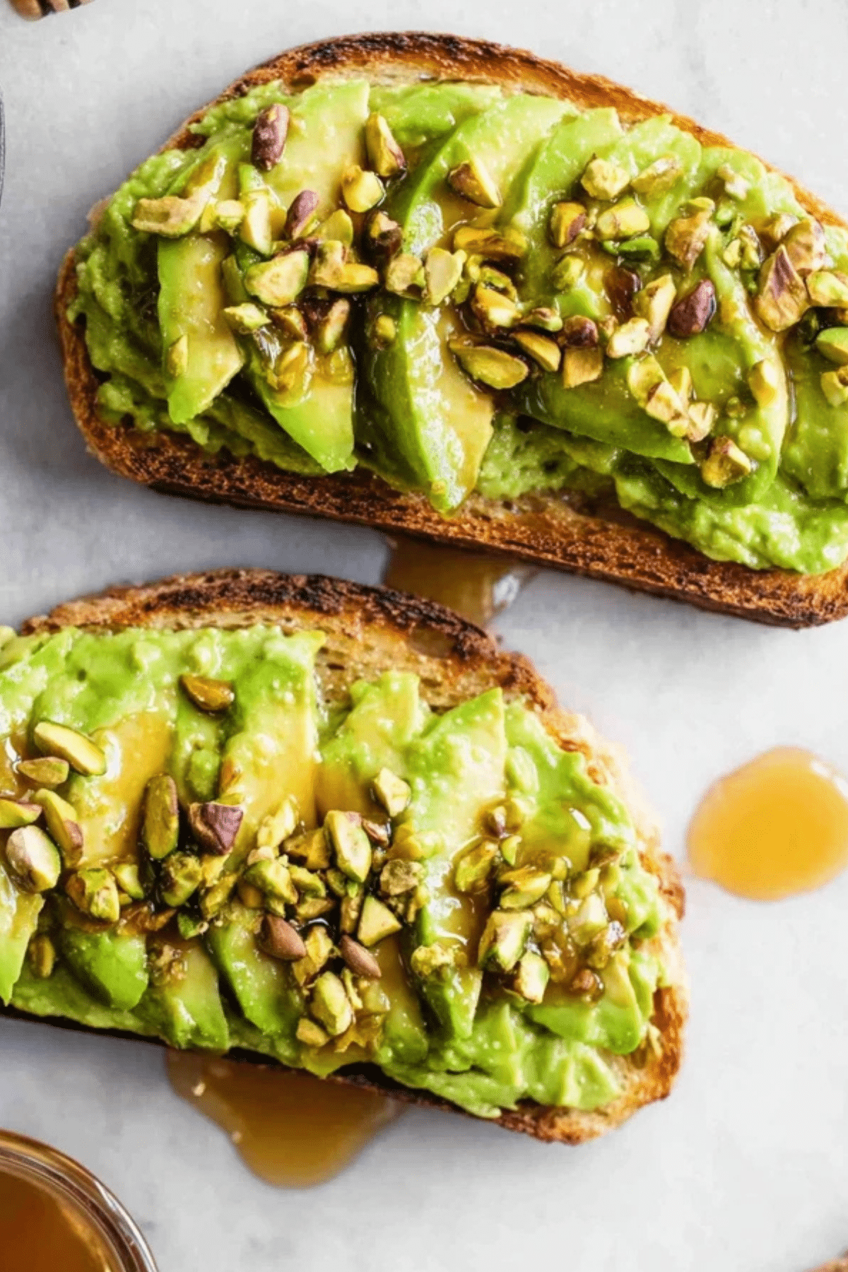 Avocado Toast with Honey and Pistachios – Easy and Delicious - Yummy Temple