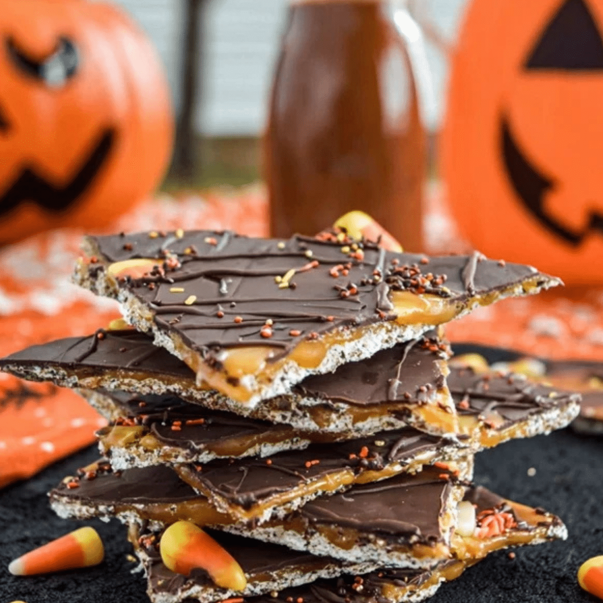 Halloween Crack Recipe: Best Easy Halloween Candy - Yummy Temple