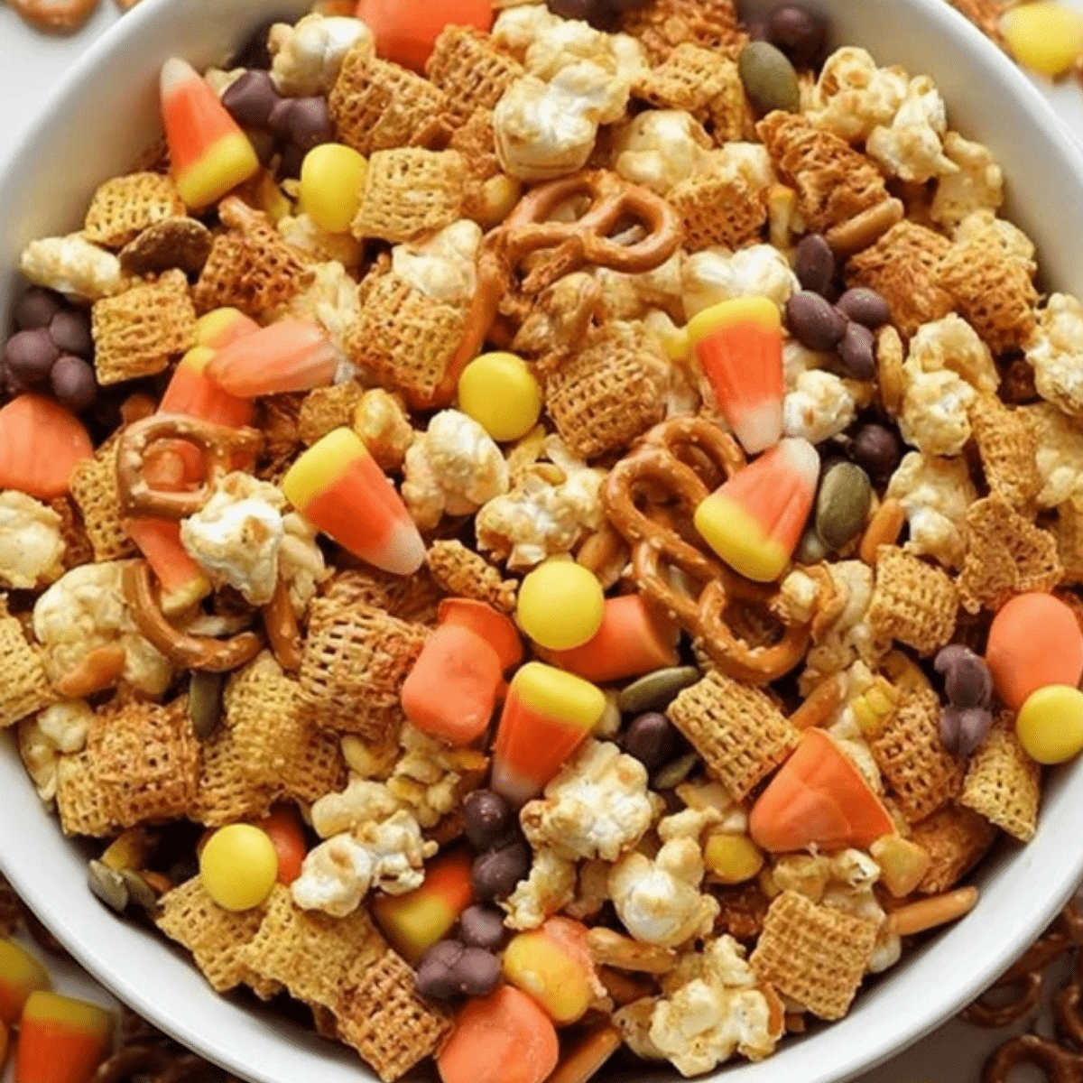 Scarecrow Crunch Snack Mix Recipe - Easy & Delicious - Yummy Temple