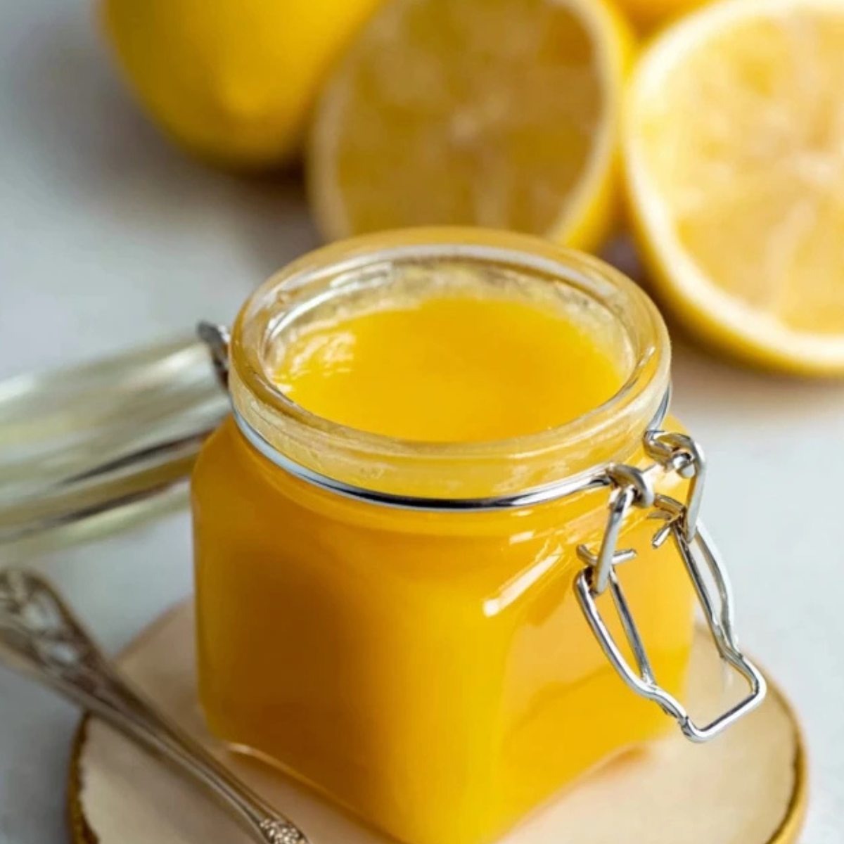 Meyer Lemon Curd – Bright & Creamy Recipe - Yummy Temple